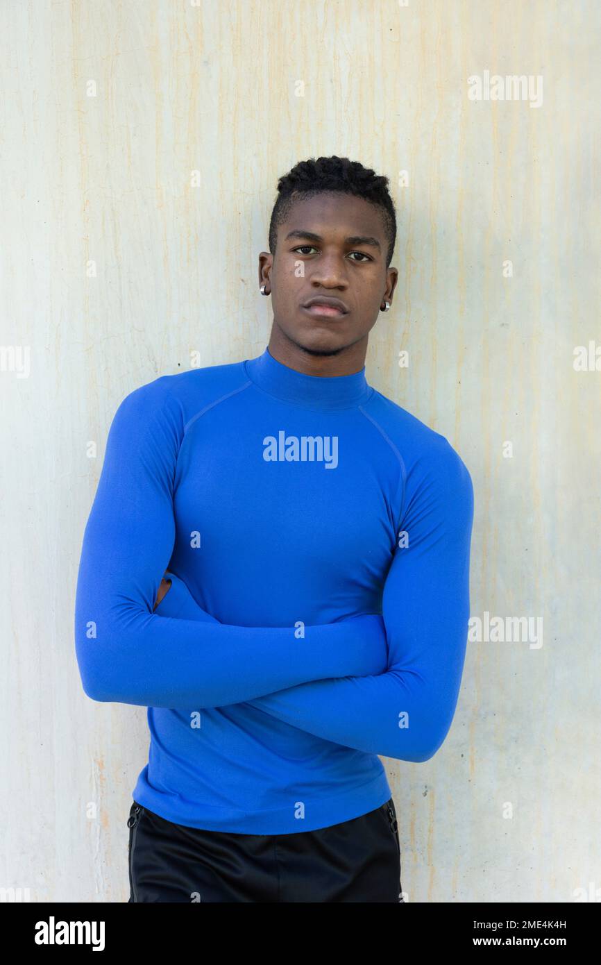 Fitness wall leaning man hi-res stock photography and images - Alamy