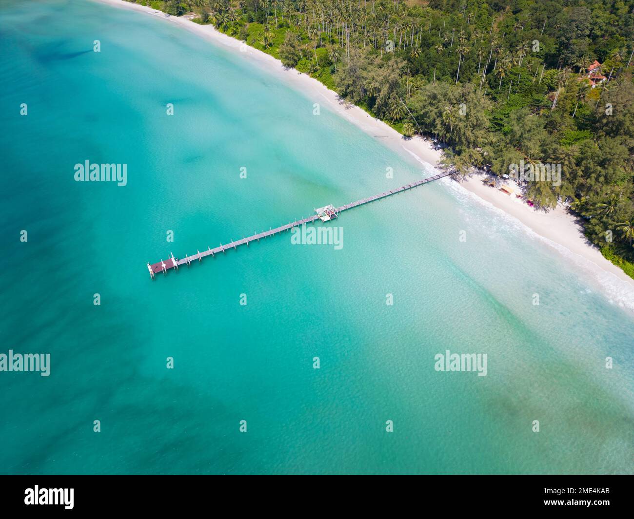 An aerial shot of the Ao Phrao beach on Koh Kood island in Thailand ...
