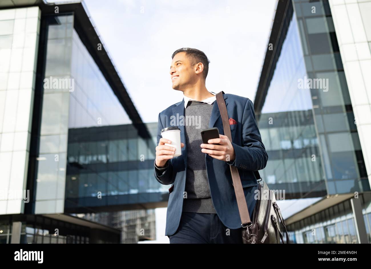 Business people waiting outside office hi-res stock photography and ...