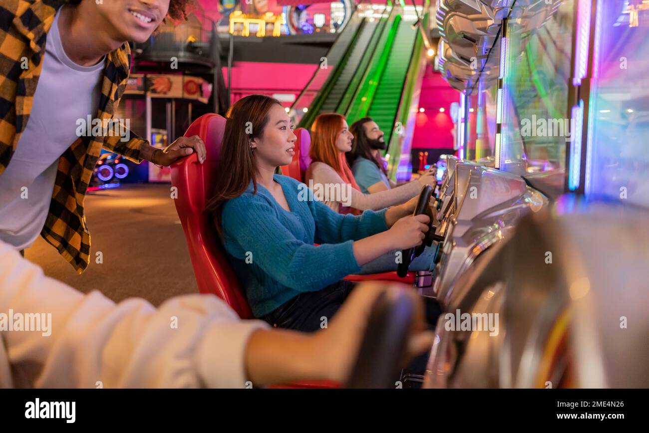 Bending simulator hi-res stock photography and images - Alamy