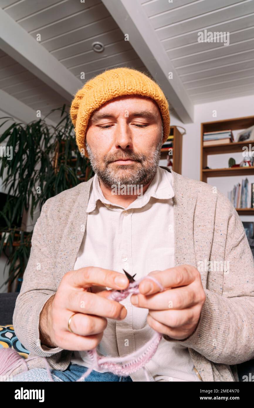 Warm up man hi-res stock photography and images - Alamy