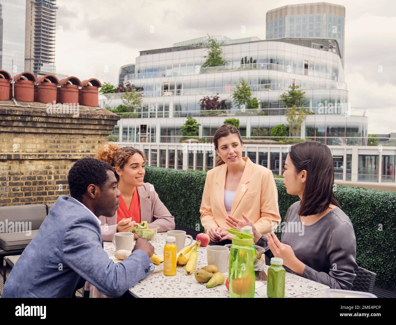 Lunch city colleagues hi-res stock photography and images - Alamy