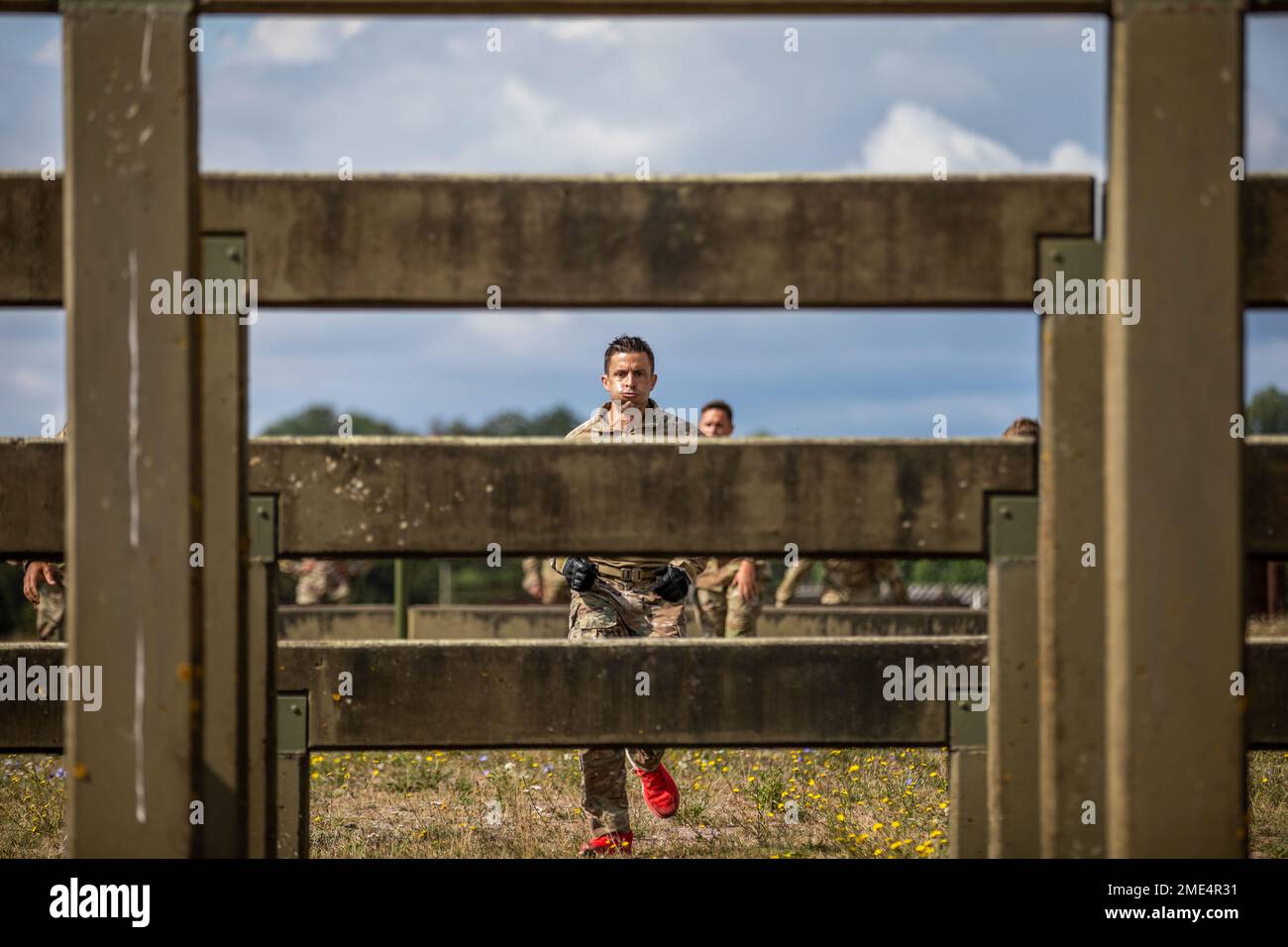 Aerial support squadron hi-res stock photography and images - Alamy