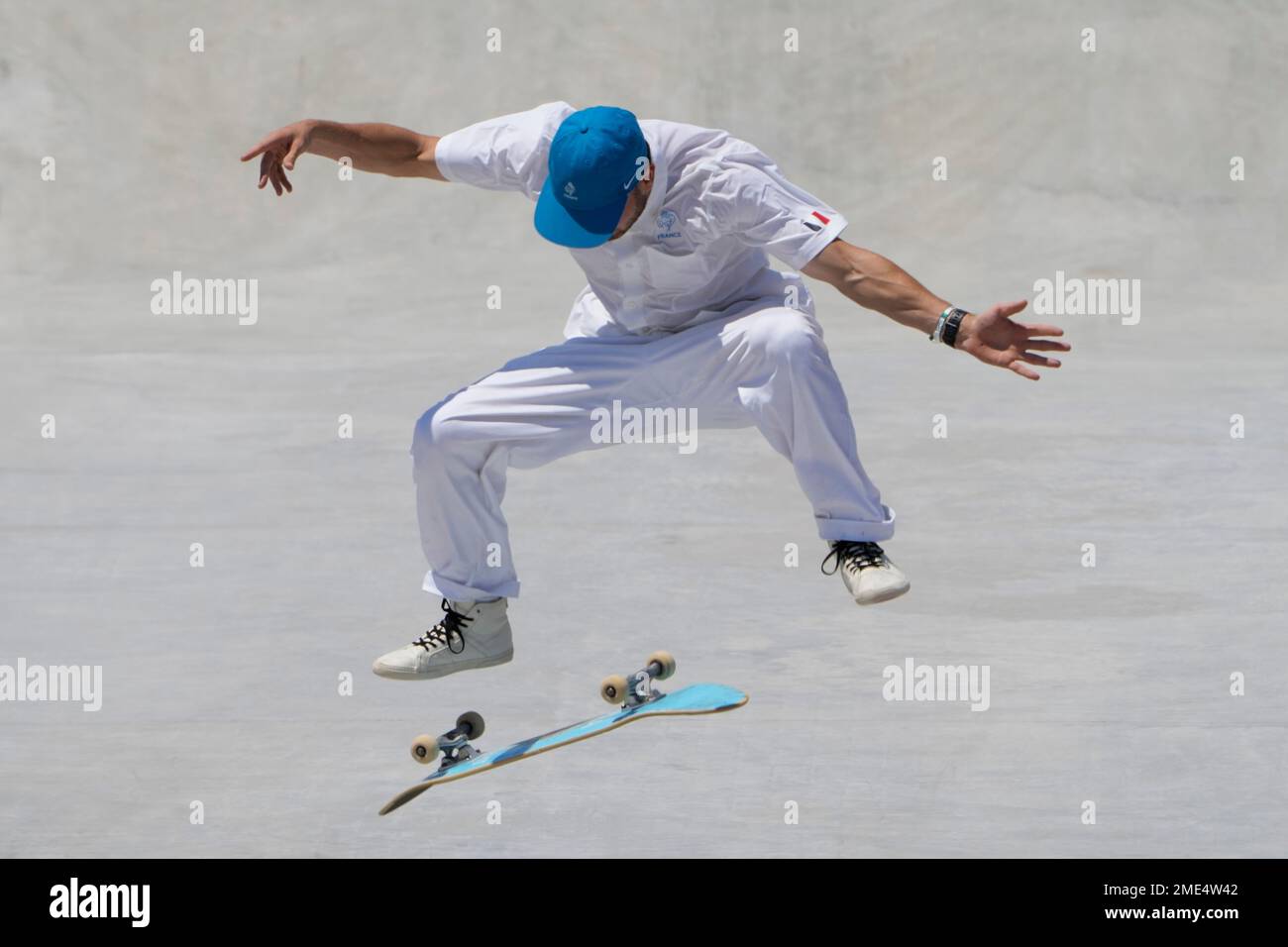 Vincent Milou from France competes in the men's street skateboarding ...