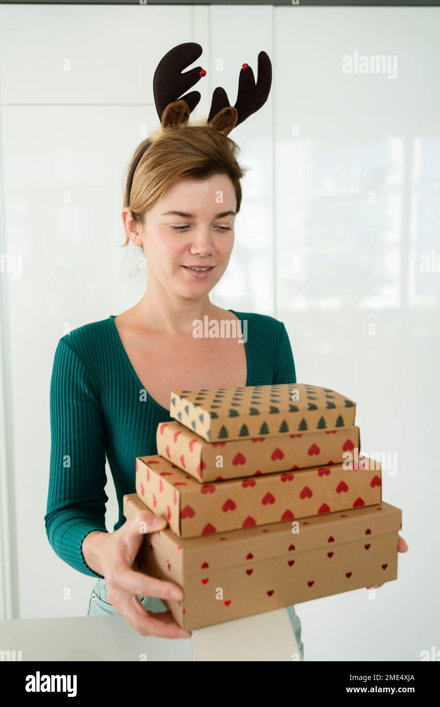 Stack of antlers hi-res stock photography and images - Alamy