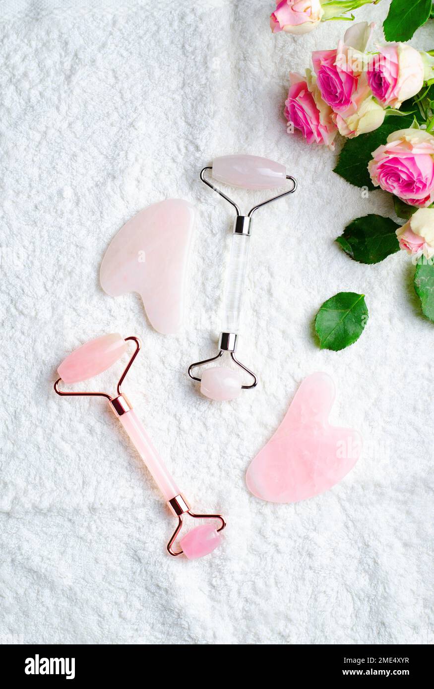 Rose Quartz Roller and Gua Sha Tool, Facial Lifting Scraping Massage ...