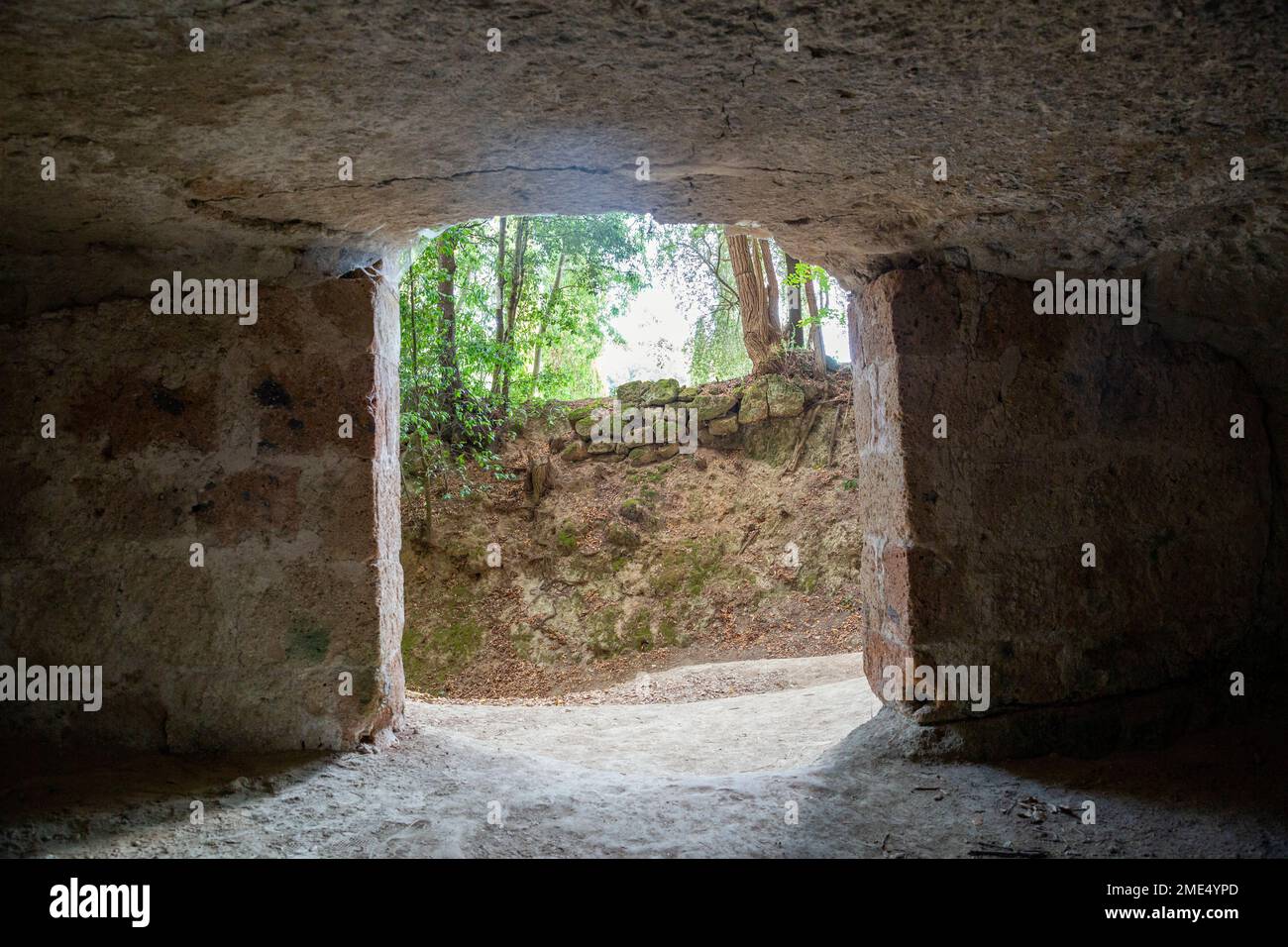 Ancient cave hi-res stock photography and images - Alamy