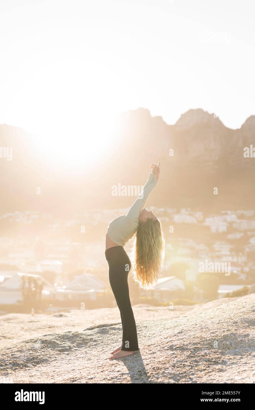 Exercise rock hi-res stock photography and images - Alamy