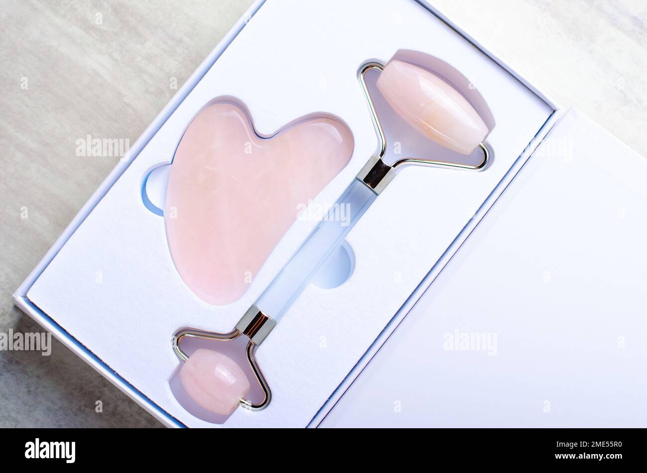 Rose Quartz Roller and Gua Sha Tool, Facial Lifting Scraping Massage ...