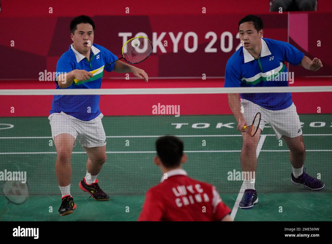 United States' Phillip Chew, left, and Ryan Chew compete against China ...