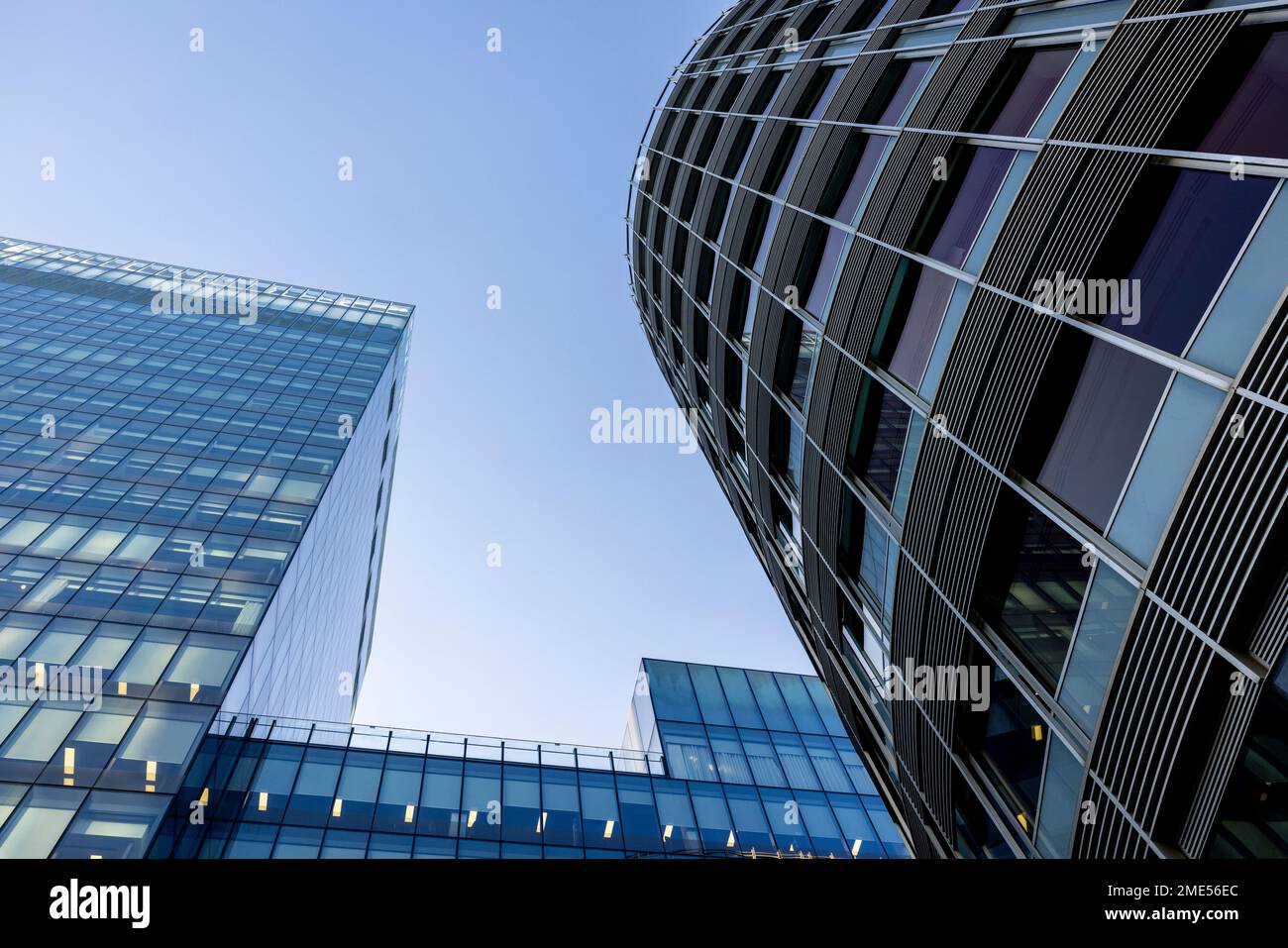 Modern architecture manchester england hi-res stock photography and ...