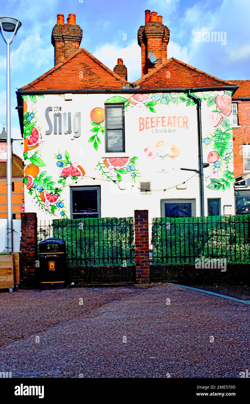 Snug hi-res stock photography and images - Alamy