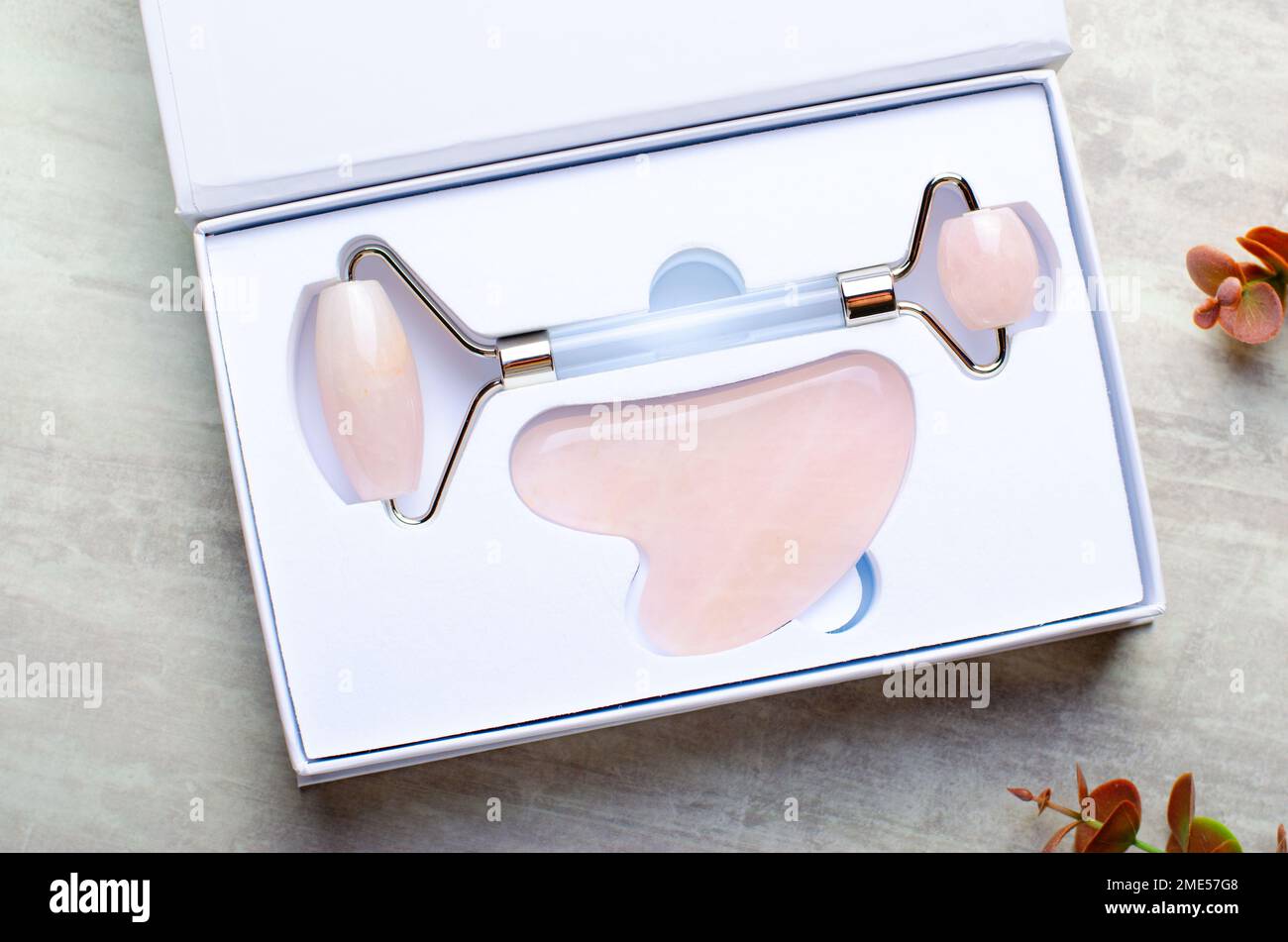 Rose Quartz Roller and Gua Sha Tool, Facial Lifting Scraping Massage ...