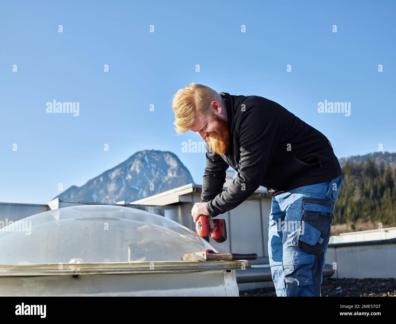 Work sunny hi-res stock photography and images - Alamy