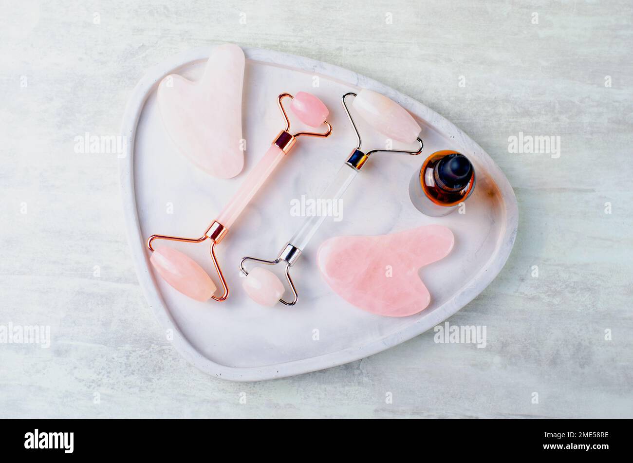 Rose Quartz Roller and Gua Sha Tool, Facial Lifting Scraping Massage ...