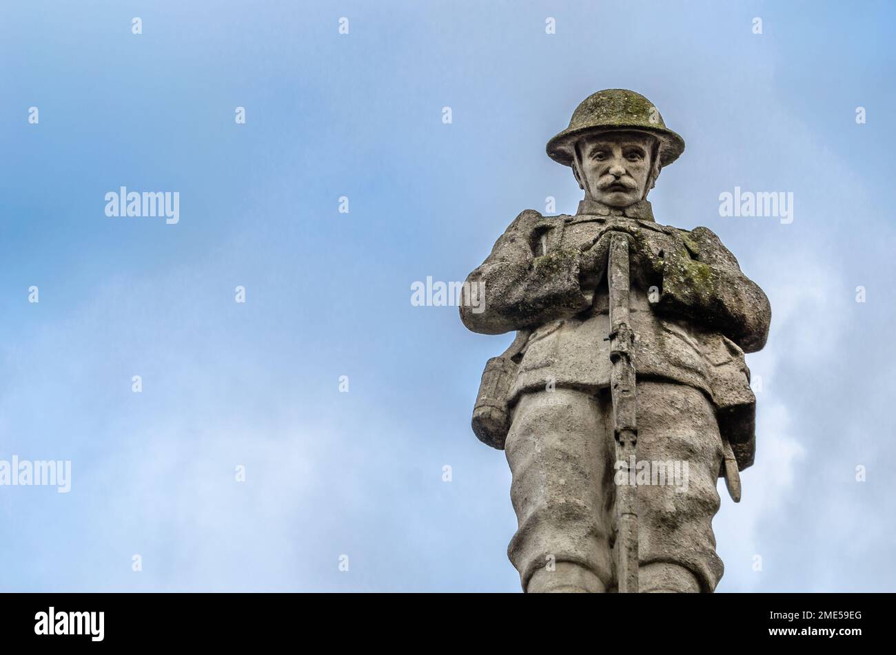 COTTENHAM, ENGLAND, UK - DECEMBER 30, 2013: Statue in the village of ...