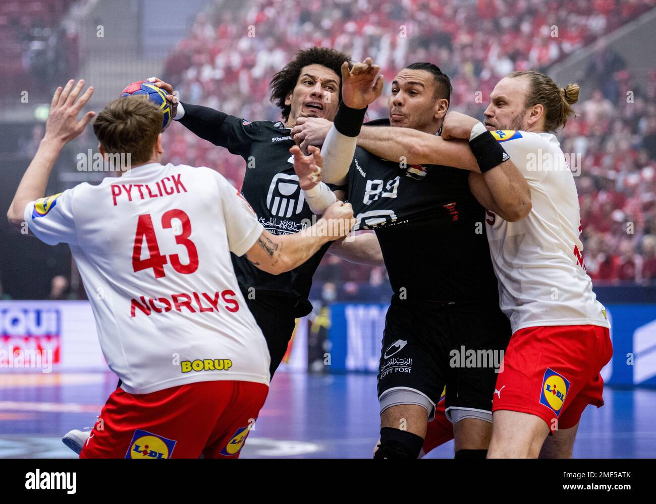 MALMÖ 20230123 Egypt's Ali Mohamed (90) and Mohamed Mamdouh Shebib (89 ...