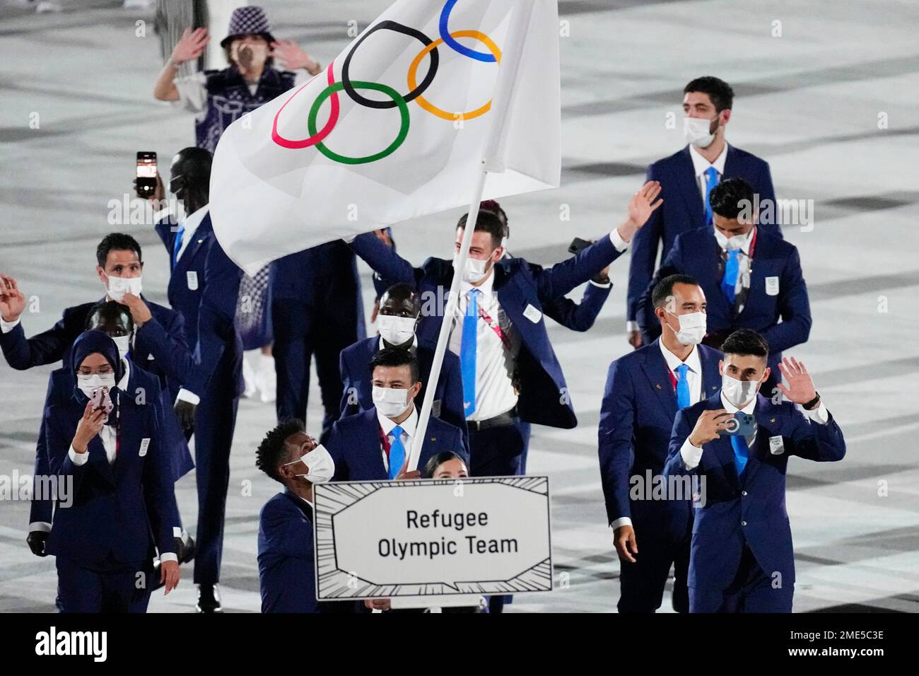 Yusra Mardini and Tachlowini Gabriyesos, of the Refugee Olympic Team ...
