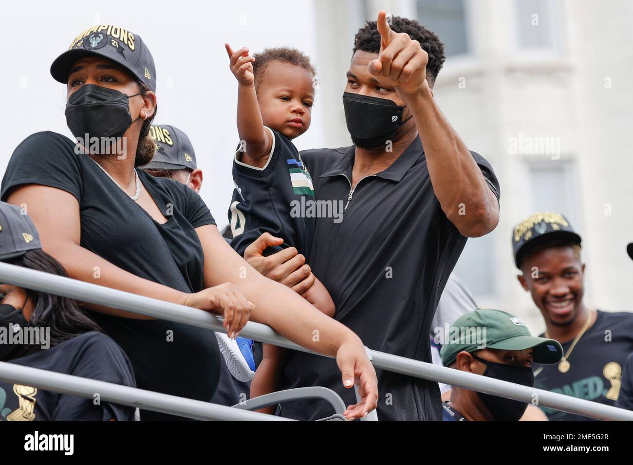 Milwaukee Bucks' Giannis Antetokounmpo, right, girlfriend Mariah ...