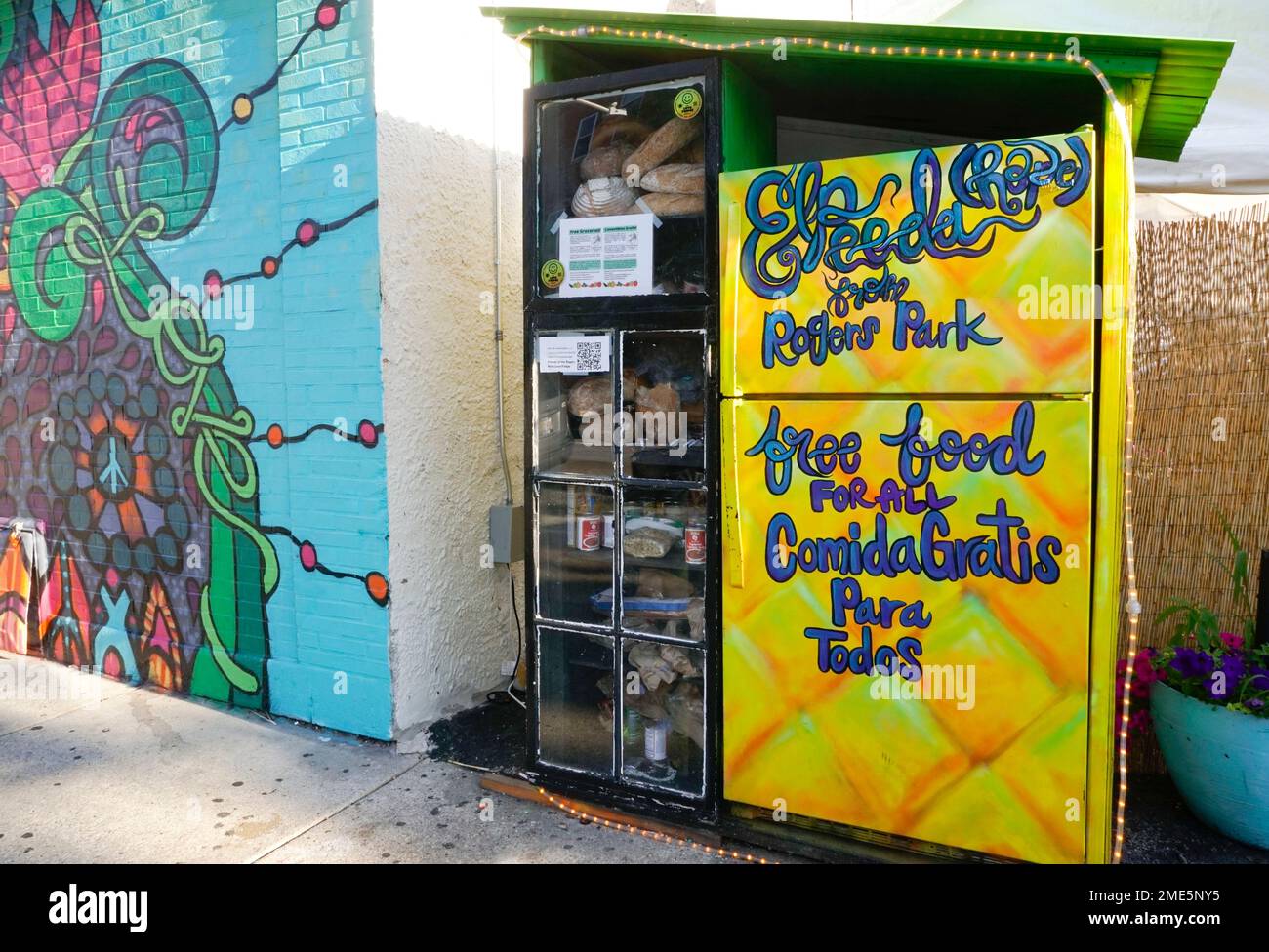 Community food pantry hi-res stock photography and images - Alamy