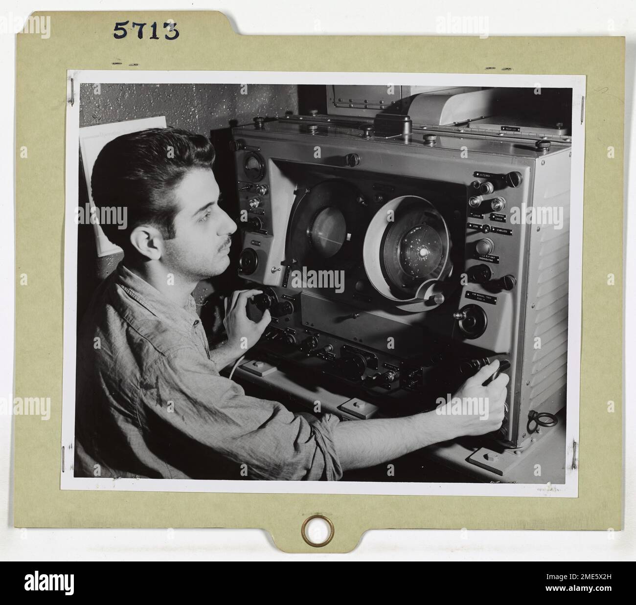 Surface search radar hi-res stock photography and images - Alamy