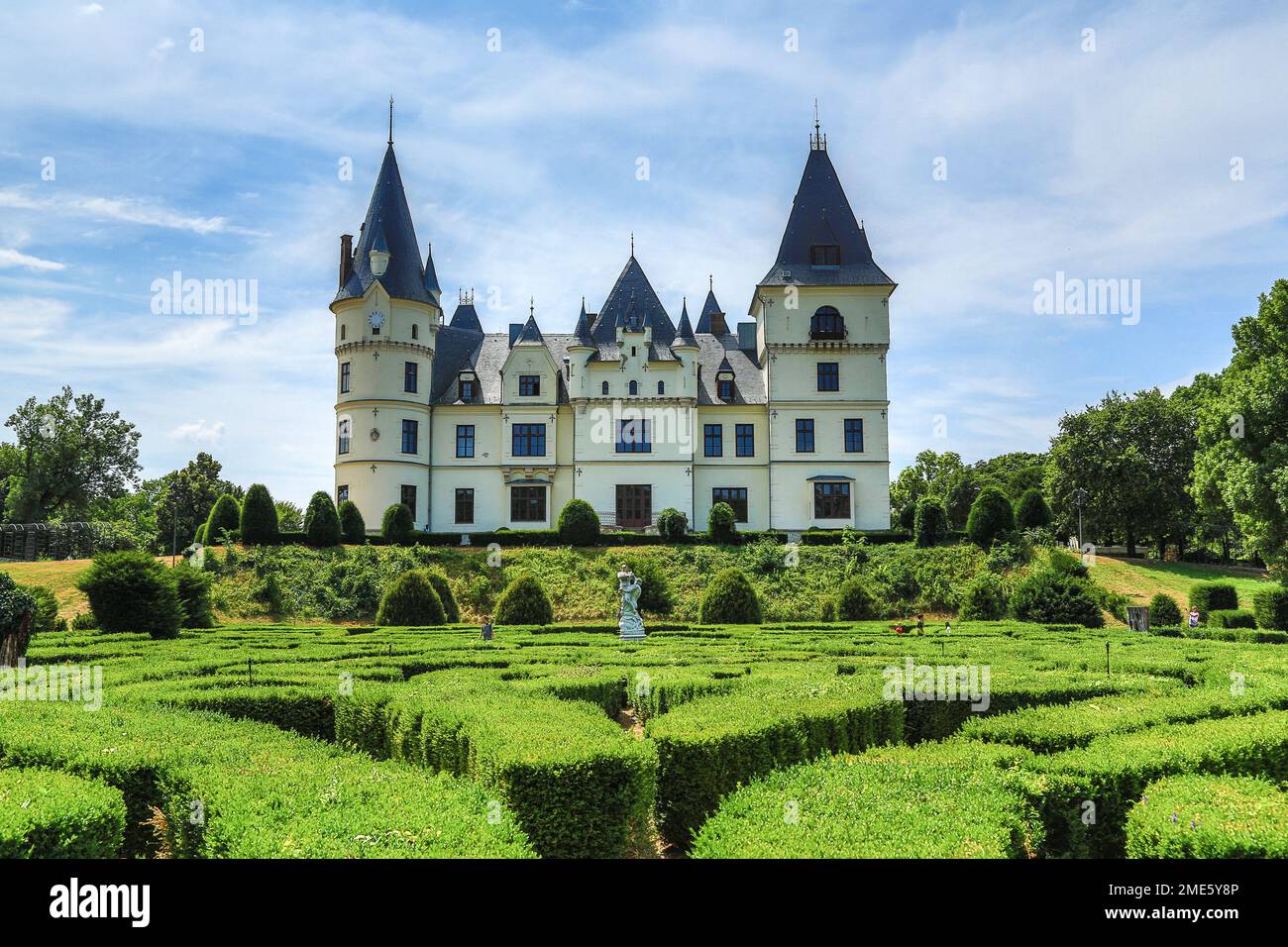 Castle with garden (Andrássy Kastély, Tiszadob Stock Photo - Alamy