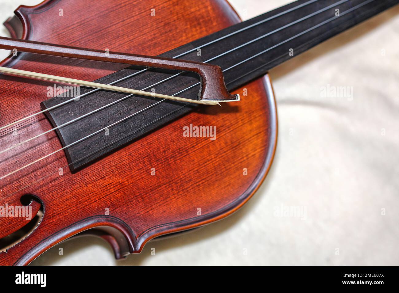 Wooden violin body in brown color Stock Photo - Alamy
