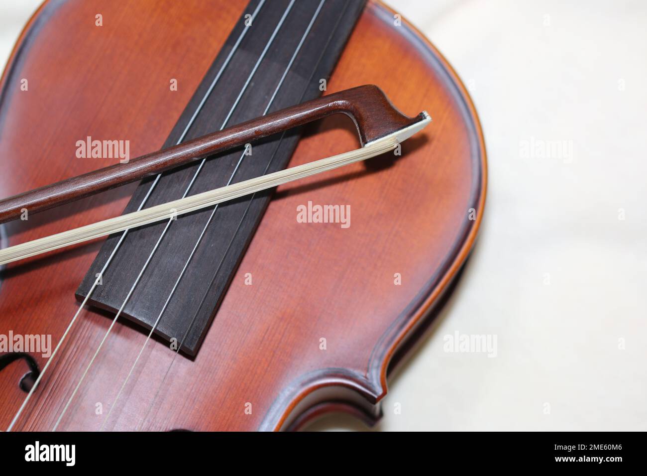 Wooden violin body in brown color Stock Photo - Alamy