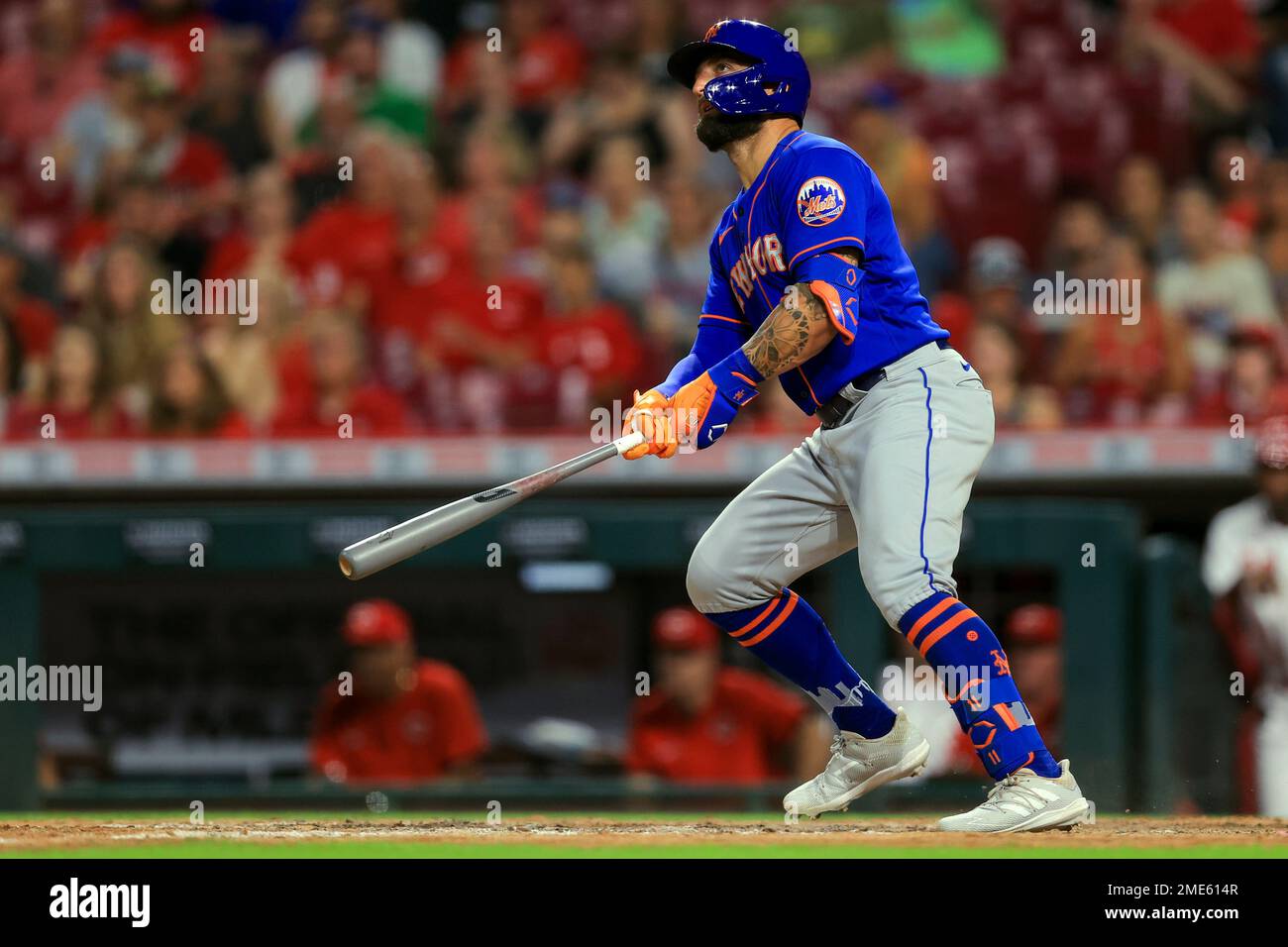 New York Mets' Kevin Pillar watches after hitting a three-run home run ...