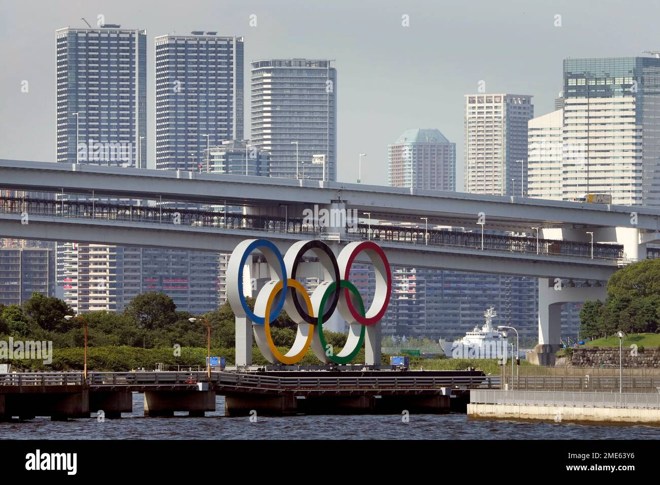 The Olympic rings float on a barge ahead of the 2020 Summer Olympics ...