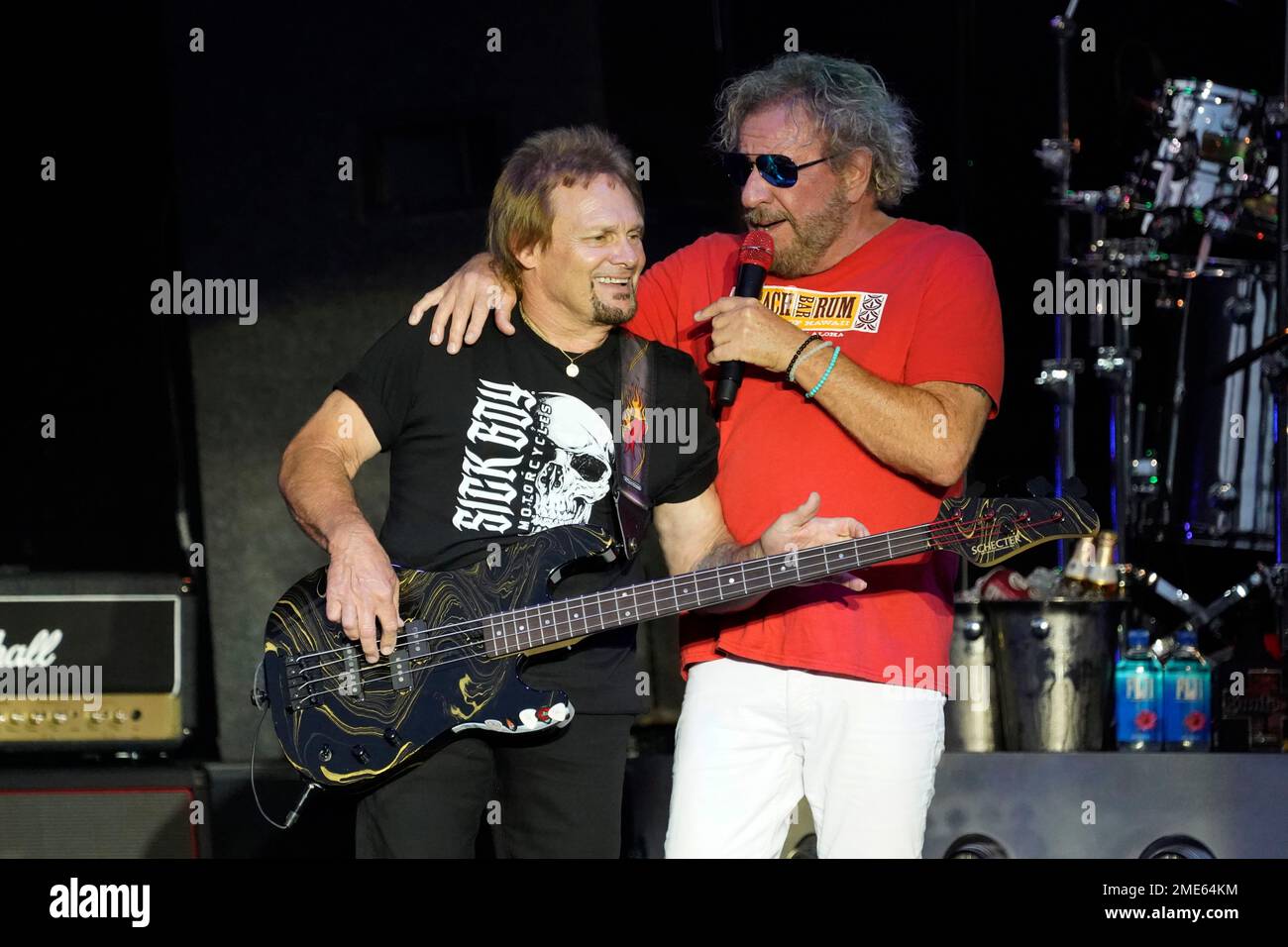 Michael Anthony and Sammy Hagar perform with The Circle at RiverEdge ...