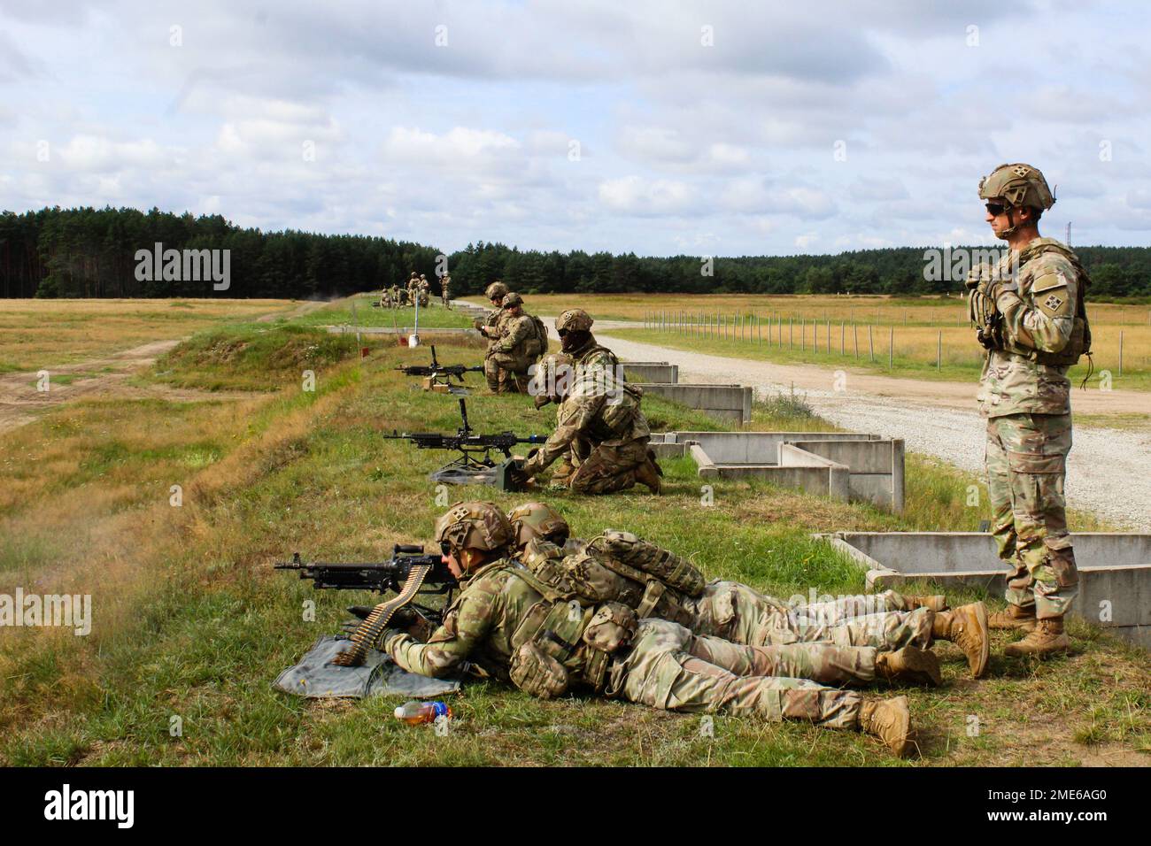U.S. Soldiers assigned to Chaos Company, 1st Battalion, 68th Armor ...