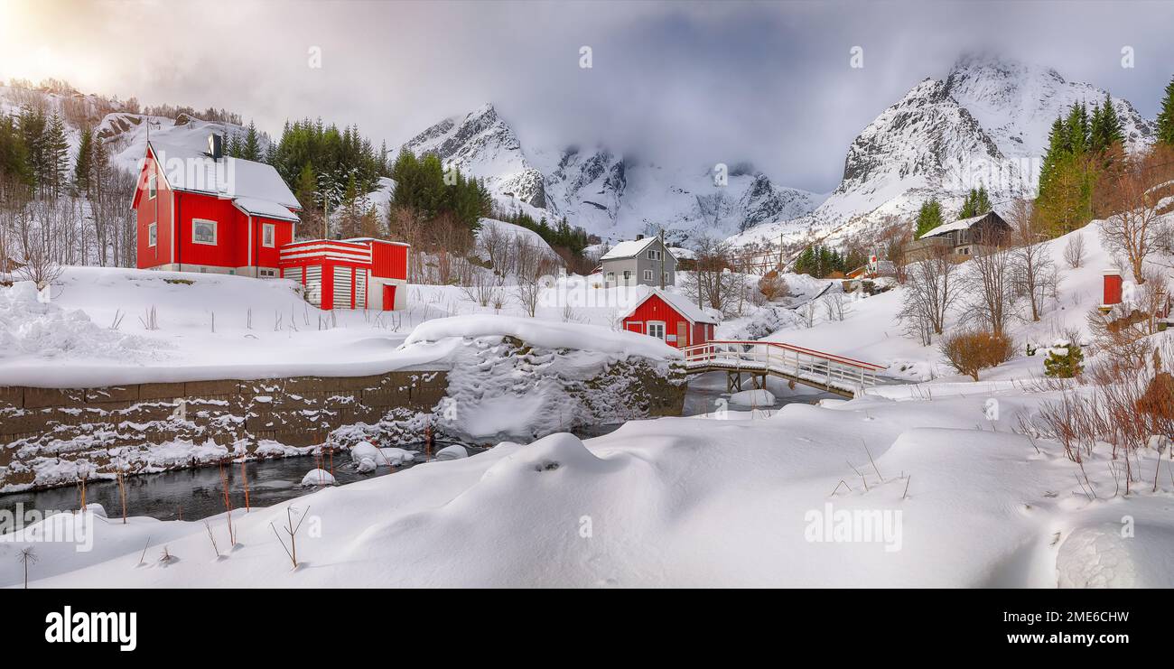 Fabulous morning scenery of Norwegian Nusfjord village. Popular travel ...