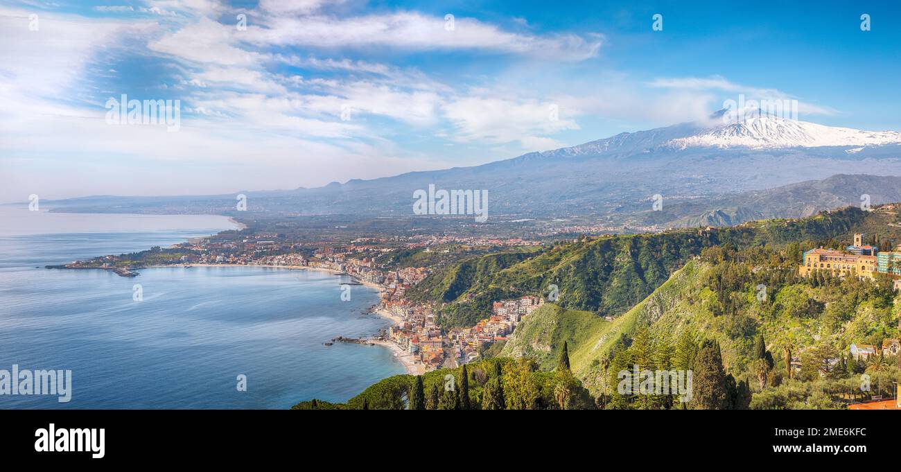 Awesome aquamarine blue waters of sea near Taormina resorts and Etna ...