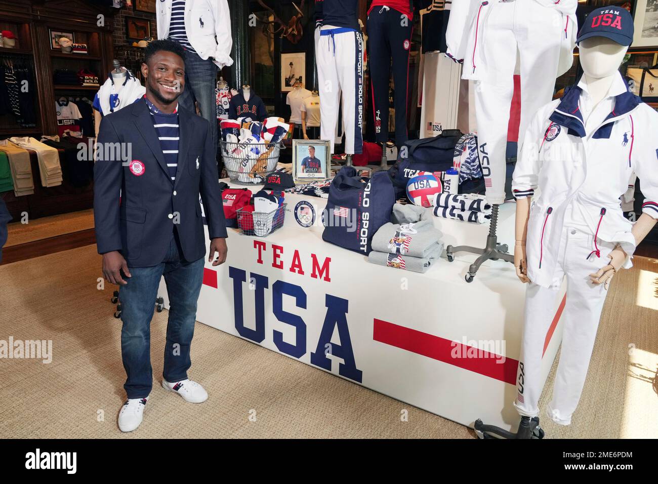 Olympic medalist in fencing, Daryl Homer models the Team USA Tokyo ...