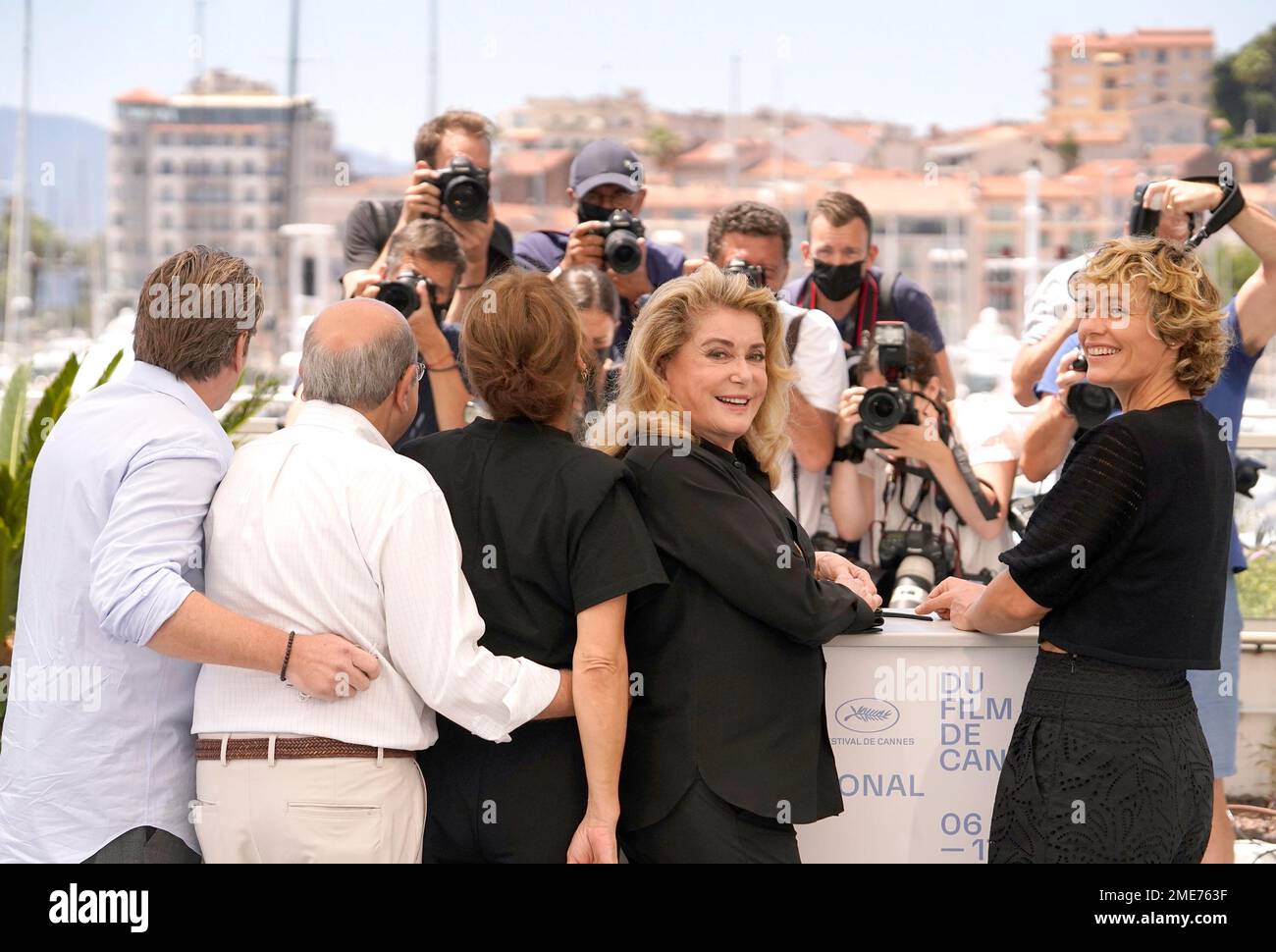 Benoit Magimel, from left, Gabriel Sara, Emmanuelle Bercot, Catherine ...