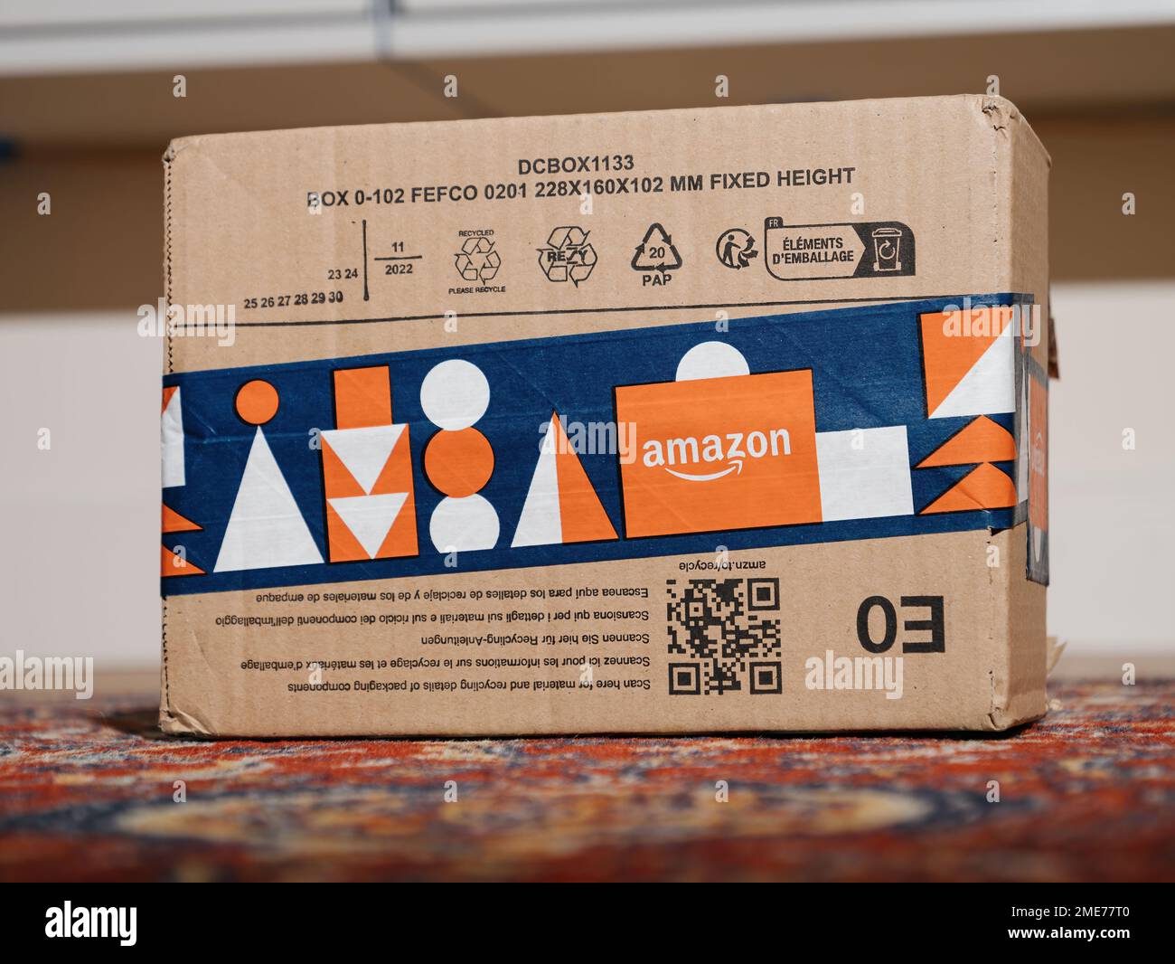 Glue code image hi-res stock photography and images - Alamy