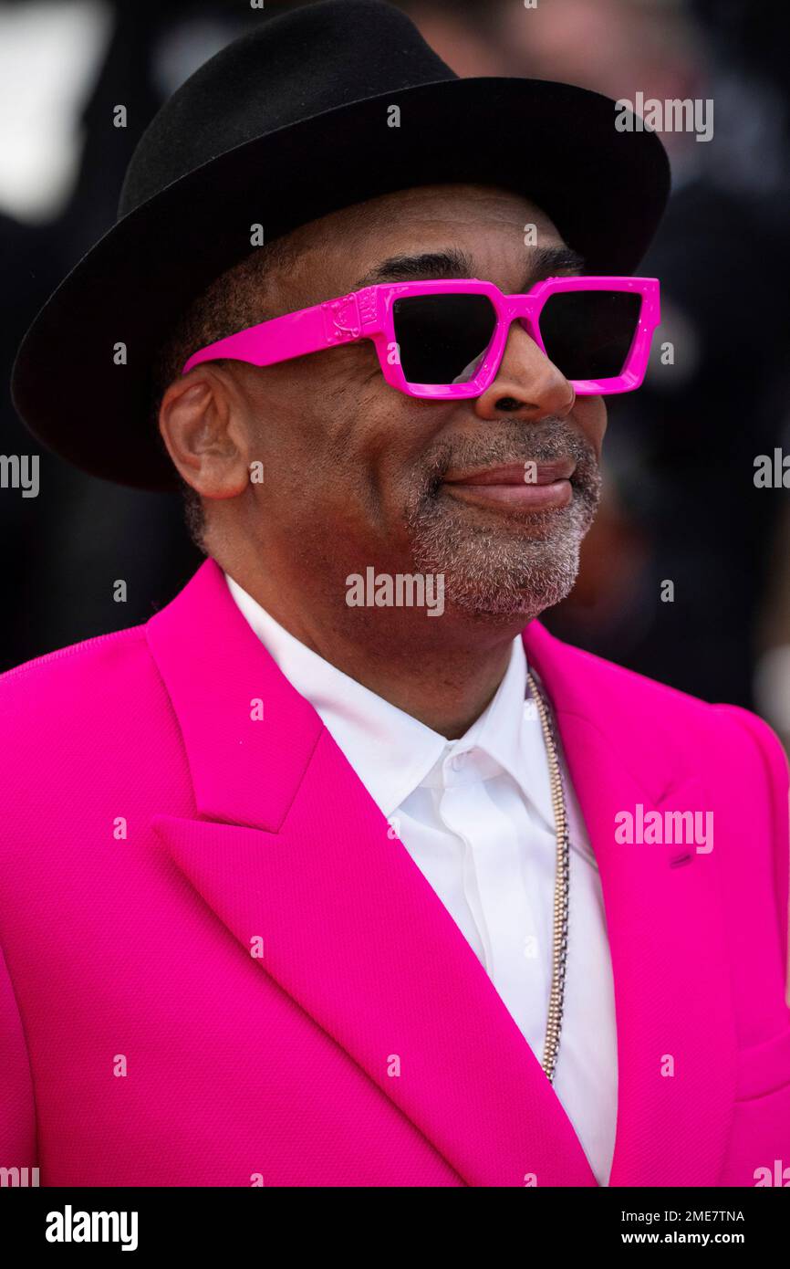 Spike Lee poses for photographers upon arrival at the premiere of the ...
