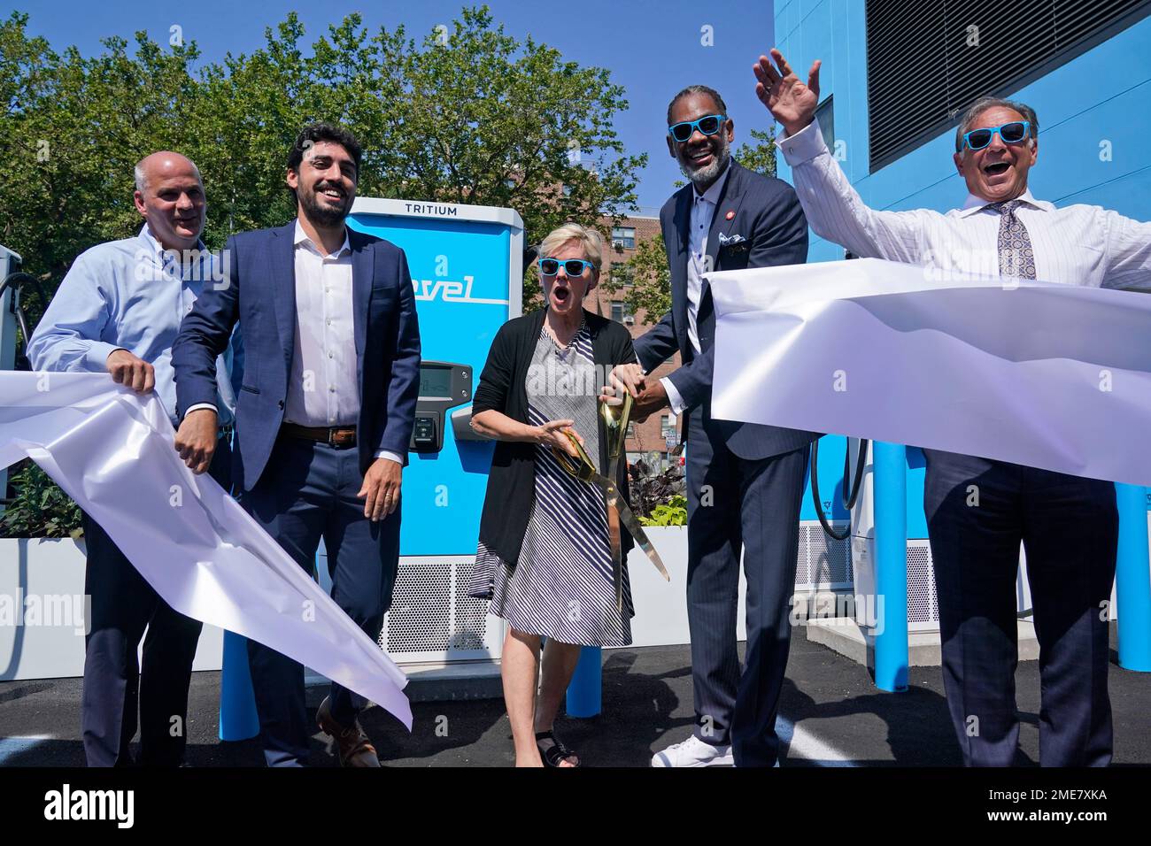 Timothy Cawley, president of Con Edison, left, Frank Reig, Revel ...