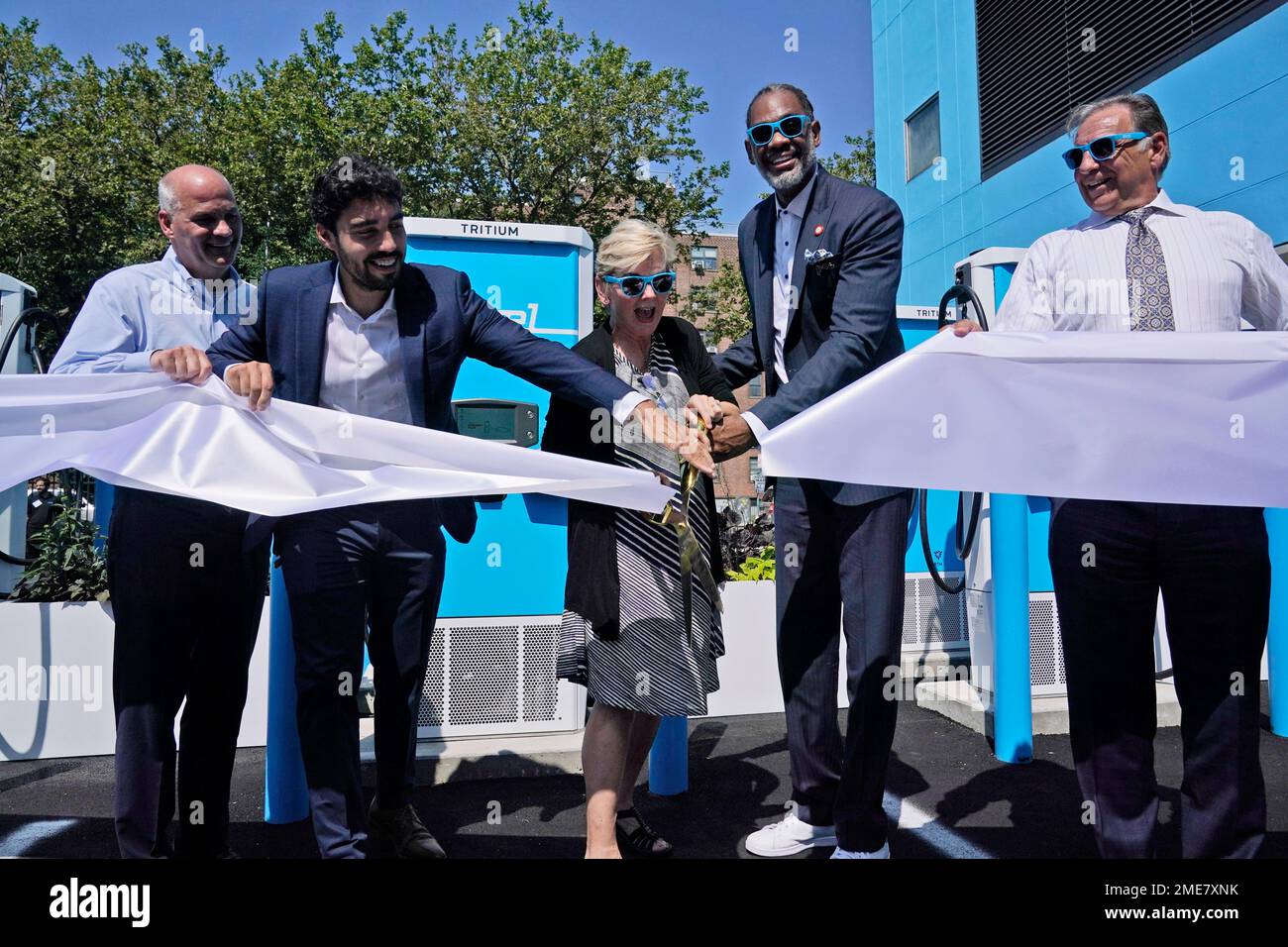 Timothy Cawley, president of Con Edison, left, Frank Reig, Revel ...