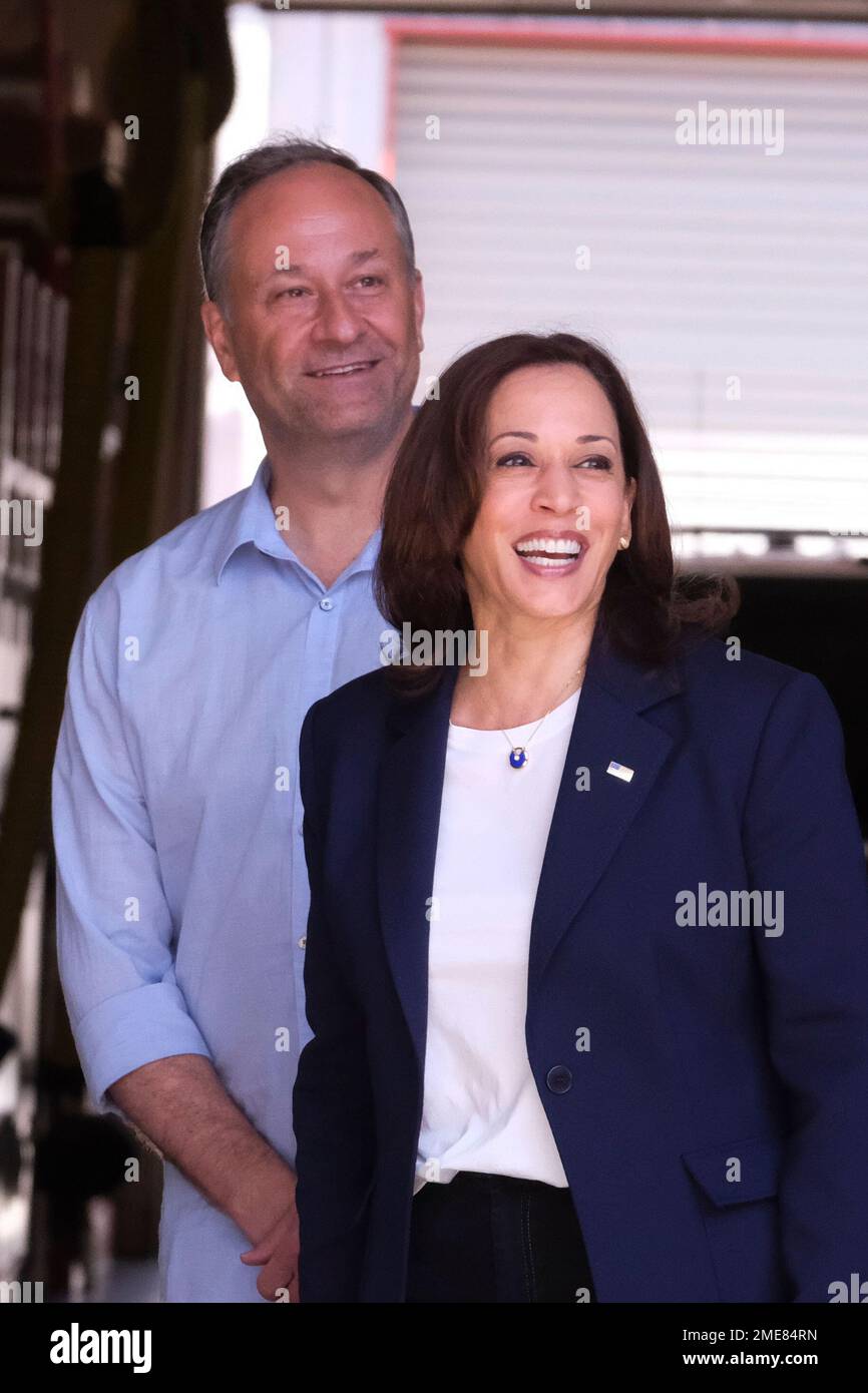 Vice President Kamala Harris with second gentleman Douglas Emhoff visit ...