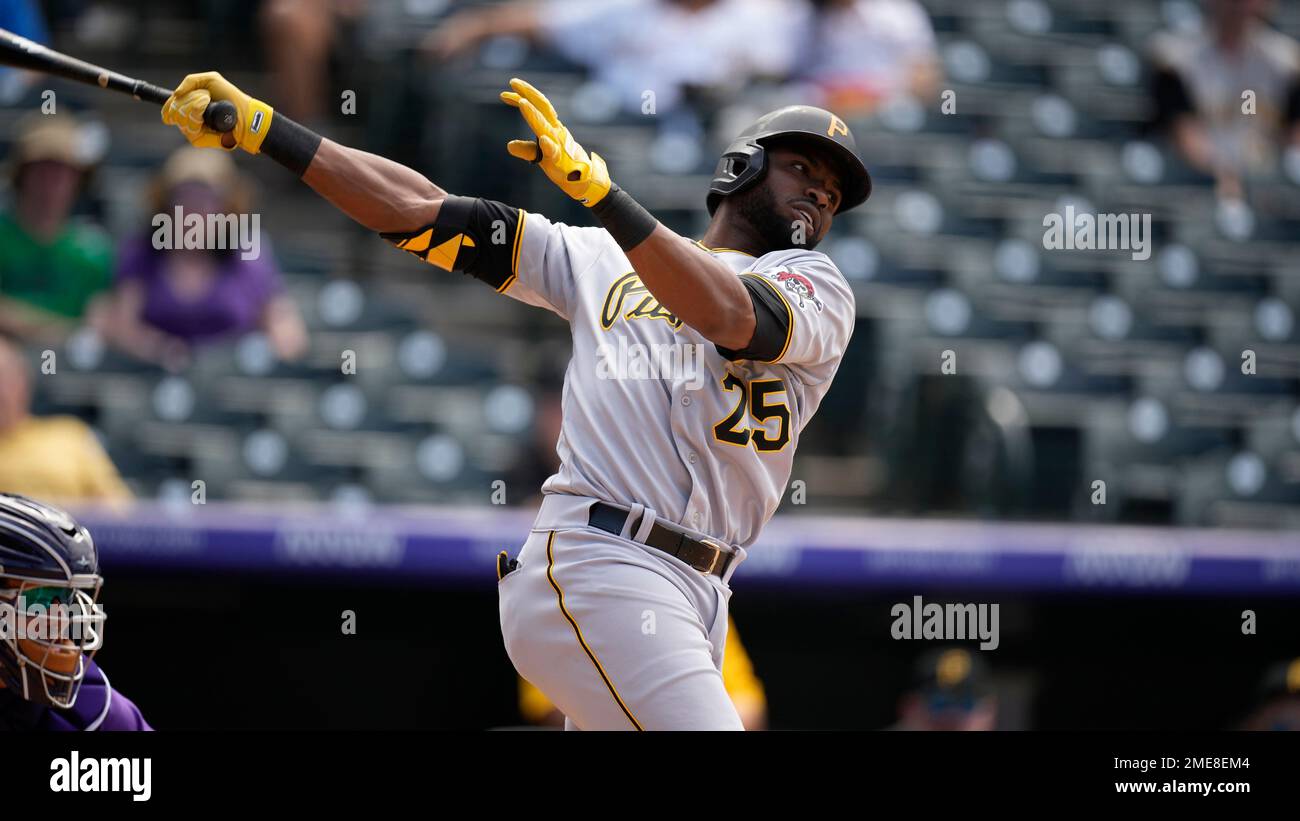 Pittsburgh Pirates right fielder Gregory Polanco (25) in the seventh ...