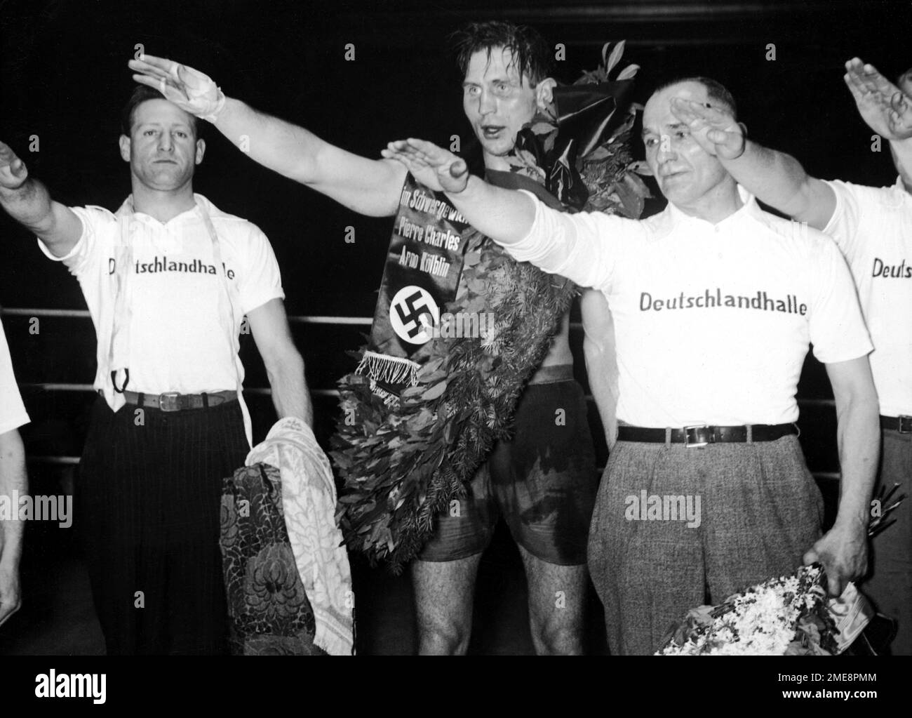 Berlin germany in boxing ring Black and White Stock Photos & Images - Alamy