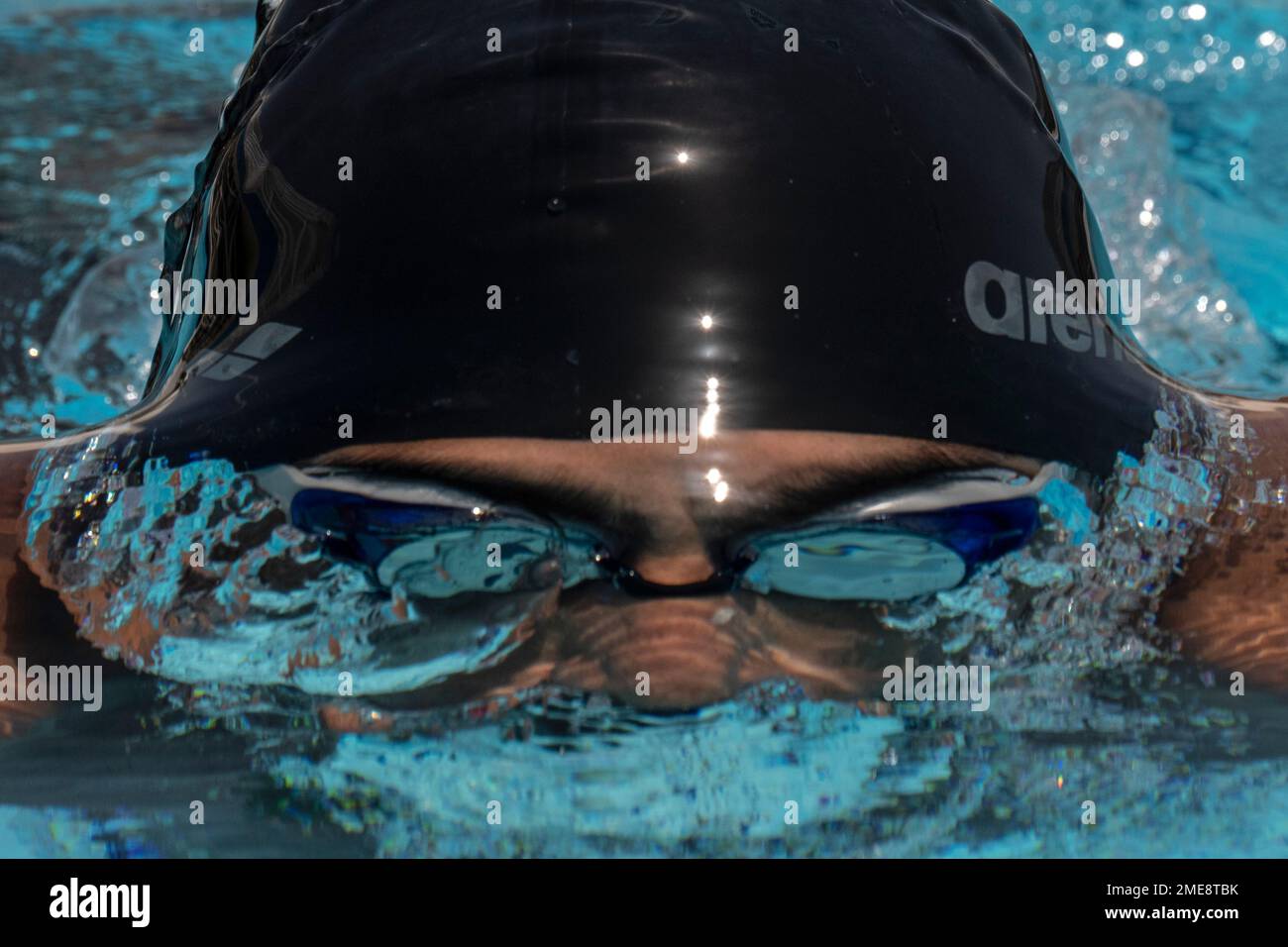 Syrian refugee Ibrahim al-Hussein, an amputee swimmer who lost his leg ...