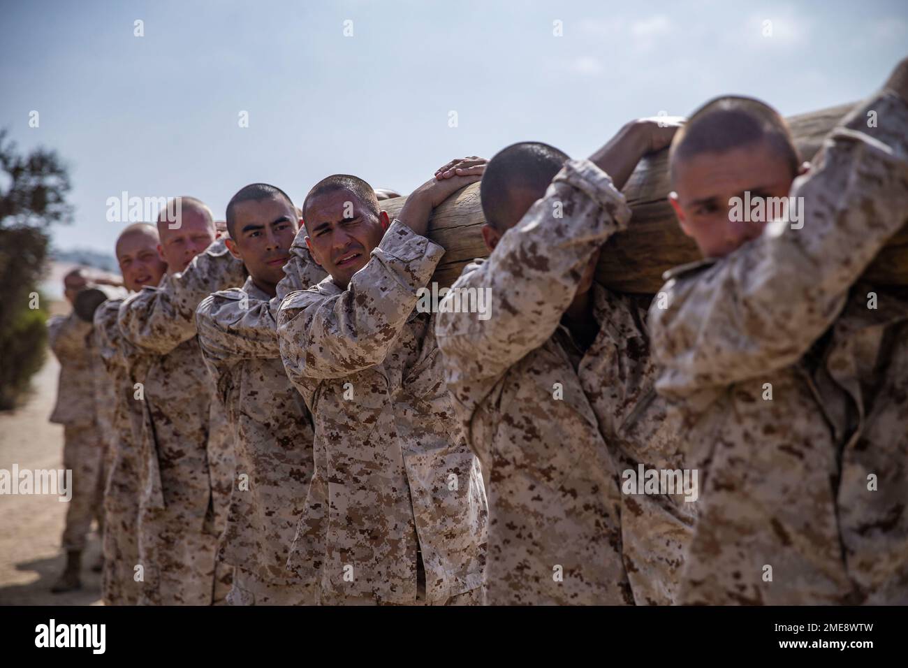 U.S. Marine Corps recruits with Lima Company, 3rd Recruit Training ...