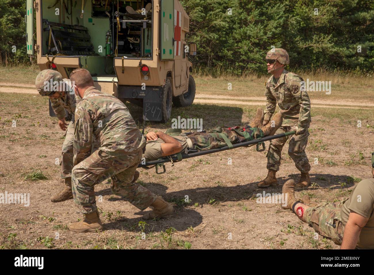 Humvee ambulance hi-res stock photography and images - Alamy