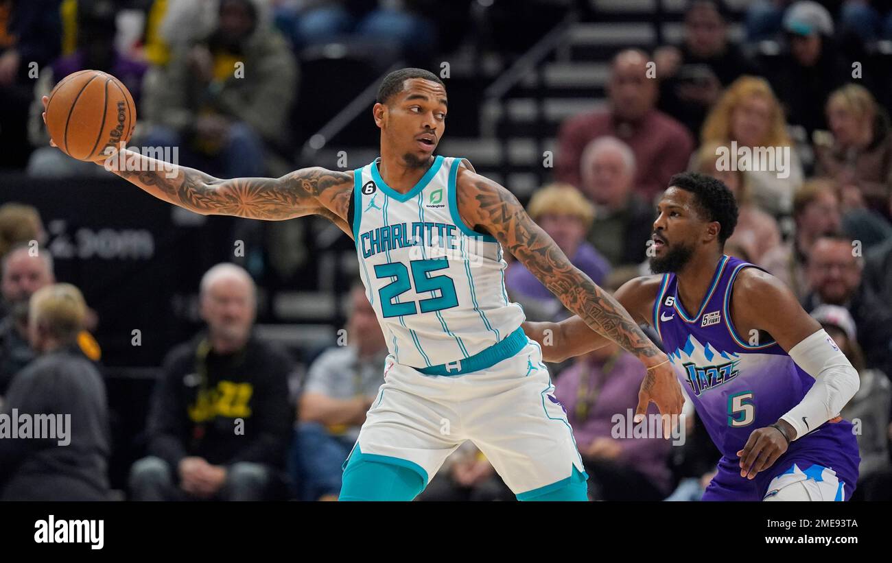 Utah Jazz guard Malik Beasley (5) guards against Charlotte Hornets ...