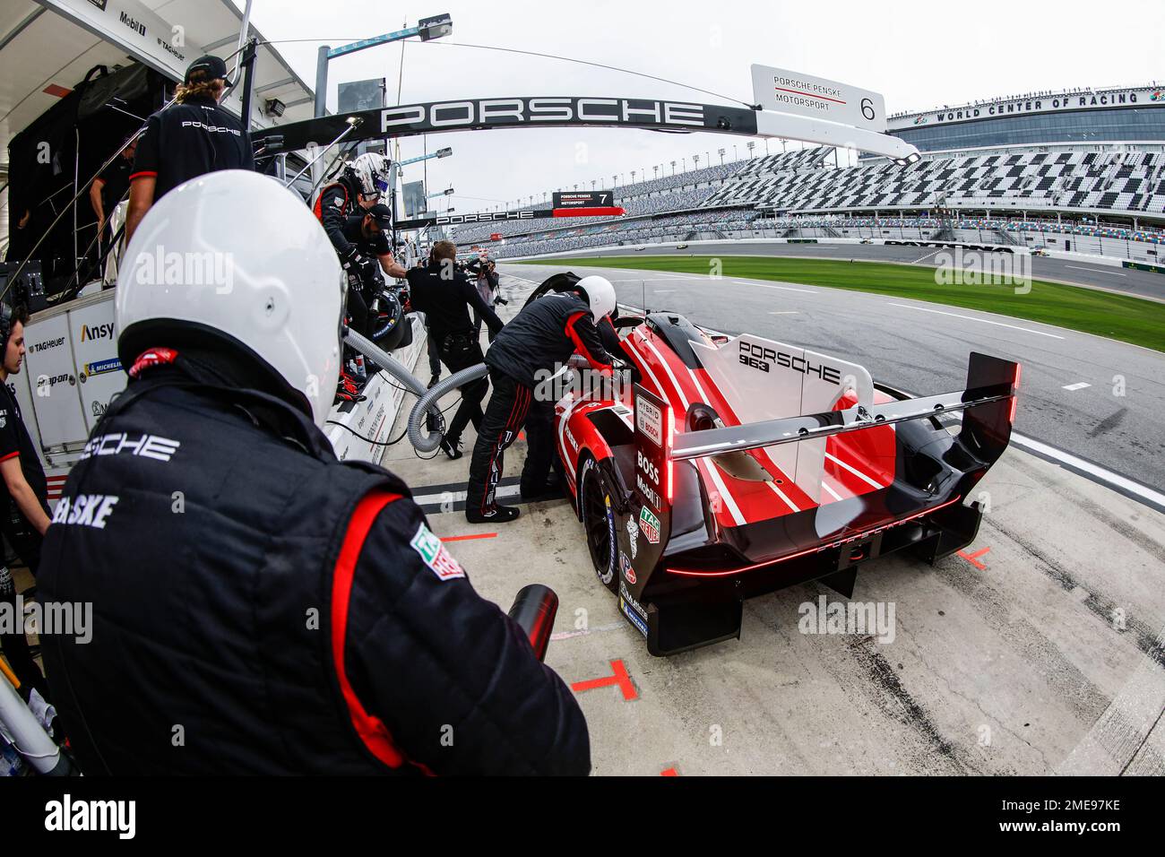Daytona, Vereinigte Staaten. 21st Jan, 2023. Porsche 963, Porsche ...