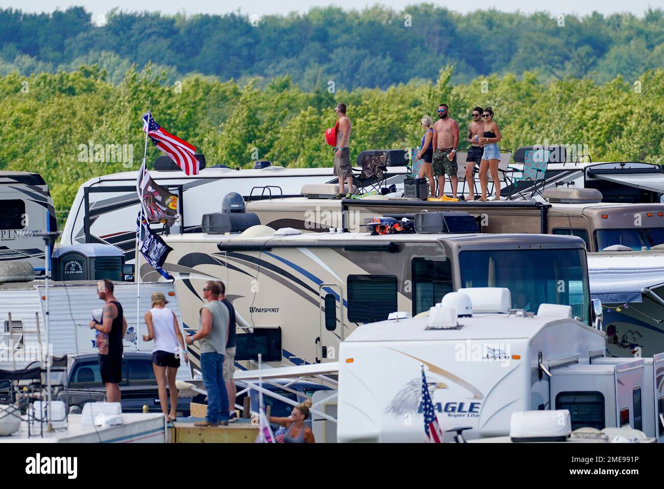 Infield campers hi-res stock photography and images - Alamy