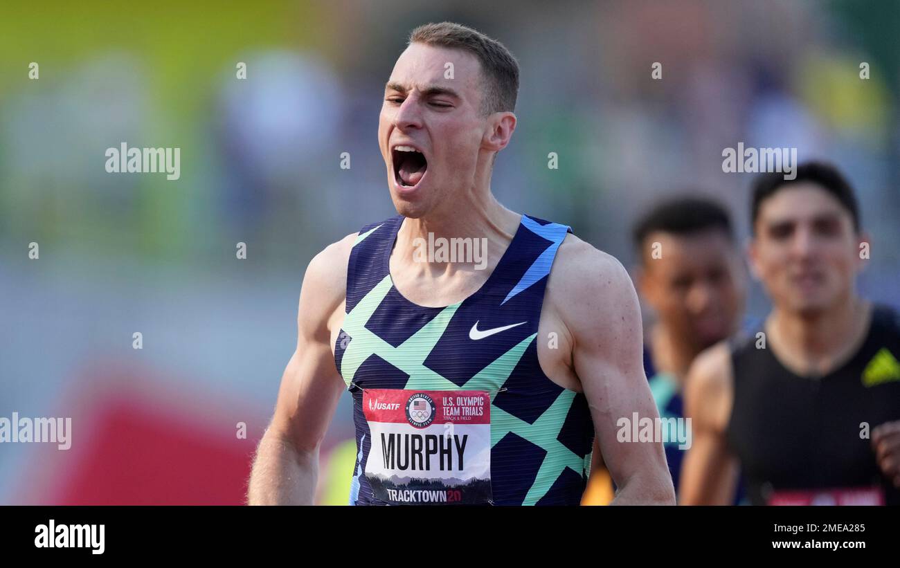 Clayton Murphy celebrates after winning the men's 800-meter run at the ...